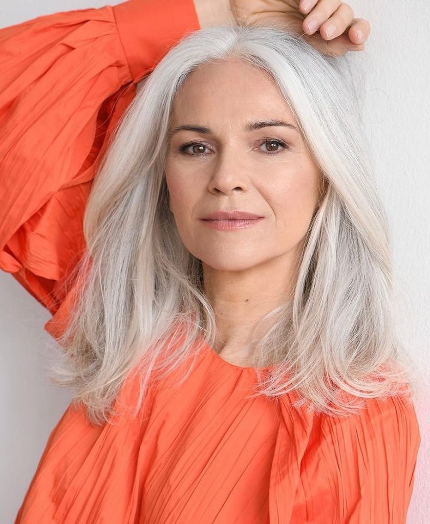 Седые волосы, как тренд, вне зависимости отвозраста: несколько идей и ...