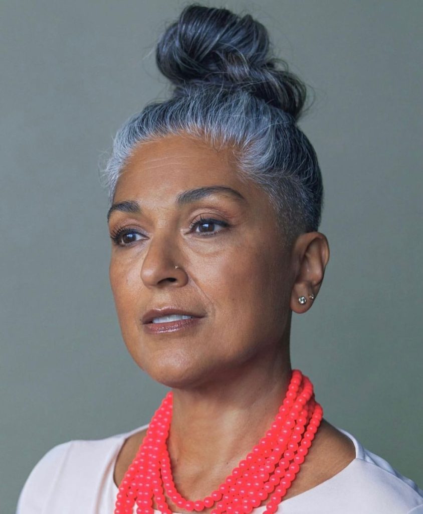 Седые волосы, как тренд, вне зависимости отвозраста: несколько идей и ...